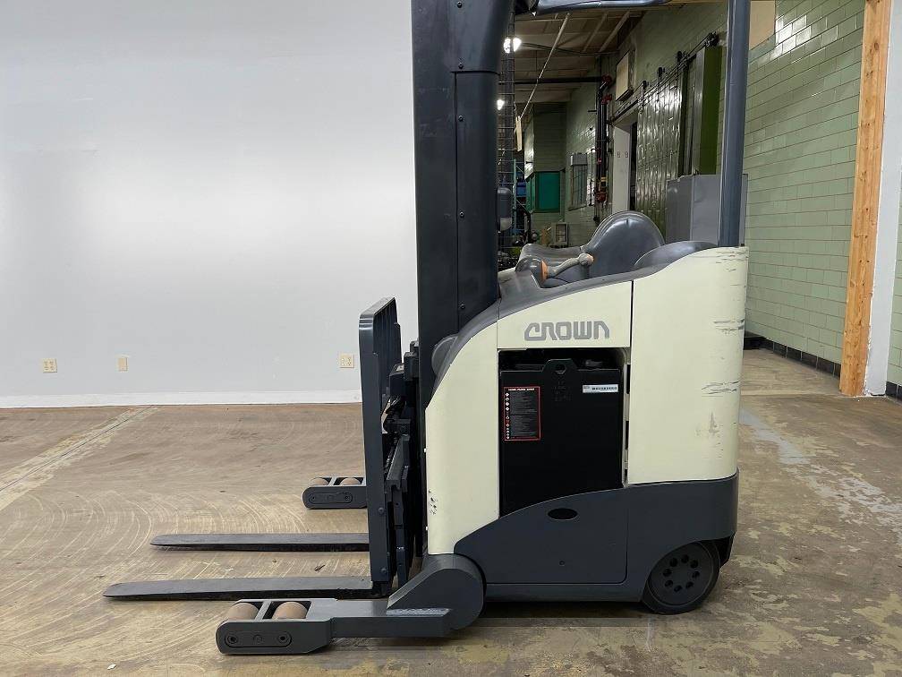 2007 Crown RR5225-35 For Sale In Boulder, Denver | UsedEquipmentHub.com