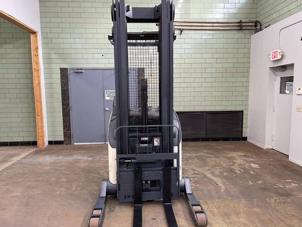 2007 Crown RR5225-35 For Sale In Boulder, Denver | UsedEquipmentHub.com
